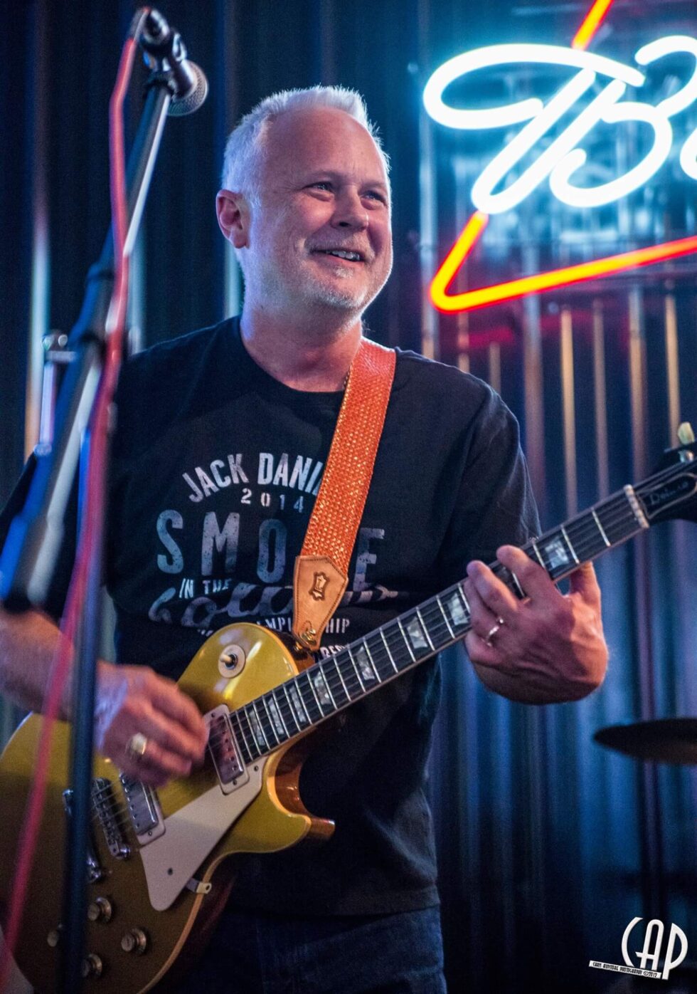 Exploring the Local Music Scene: Instruments for Beginners and Pros ...